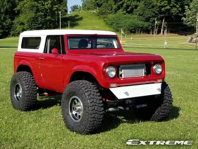 1963 International Scout - 17x9 Raceline Wheels 40x13.50R17 Cooper Tires