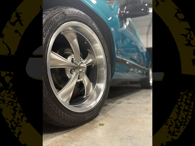 1995 Chevrolet C1500 - 20x8.5 Ridler Wheels 275/40R20 Kumho Tires