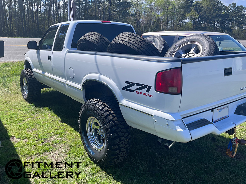 1996 Chevrolet S10 - 15x8 Ion Alloy Wheels LT33x12.50R15 Dick Cepek Tires