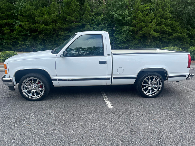 1996 GMC C1500 - 20x8.5 Ridler Wheels 245/45R20 Lexani Tires