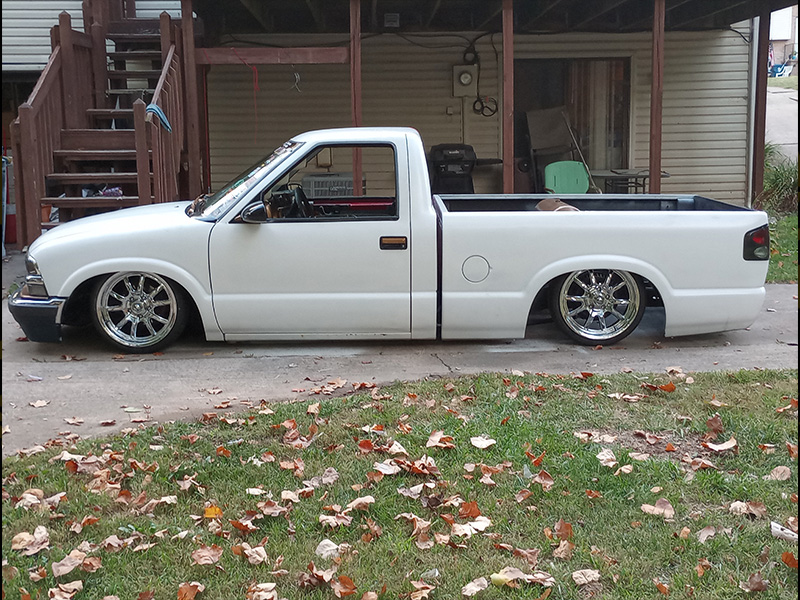 1999 Chevrolet S10 - 17x7 Ridler Wheels 245/45ZR17 Ironman Tires