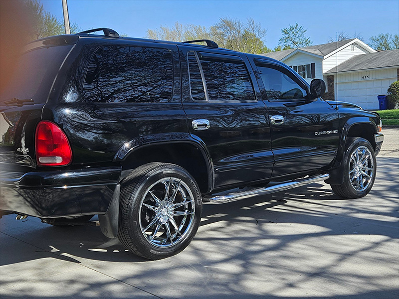 1999 Dodge Durango - 20x8.5 Prive Lux Wheels 235/55R20 Michelin Tires