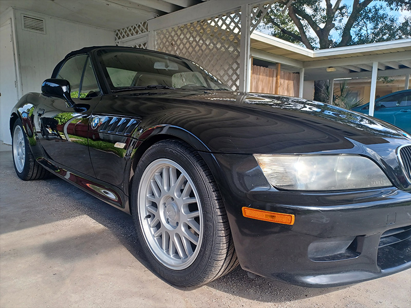 2000 BMW Z3 - 17x8 Motegi Racing Wheels 235/45R17 Kumho Tires