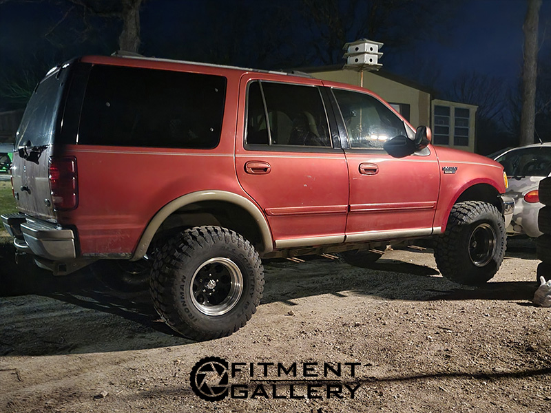 Ford Expedition Lifted