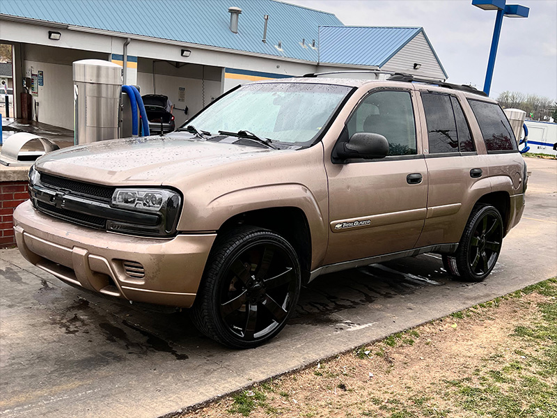 2002 Chevrolet Trailblazer - 22x9 Factory Reproductions Wheels 265 ...