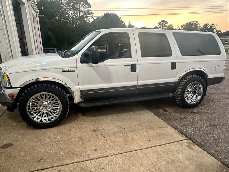 2003 Ford Excursion - 22x12 RBP Wheels 35x12.50R22 Hercules Tires