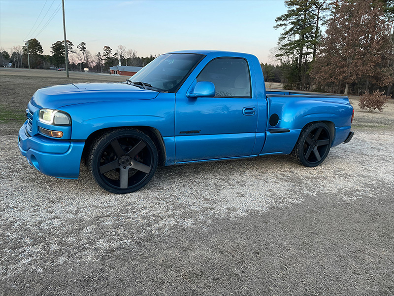 2003 GMC Sierra 1500 - 22x9.5 Dub Wheels 265/35R22 Toyo Tires