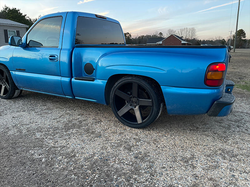 2003 GMC Sierra 1500 - 22x9.5 Dub Wheels 265/35R22 Toyo Tires