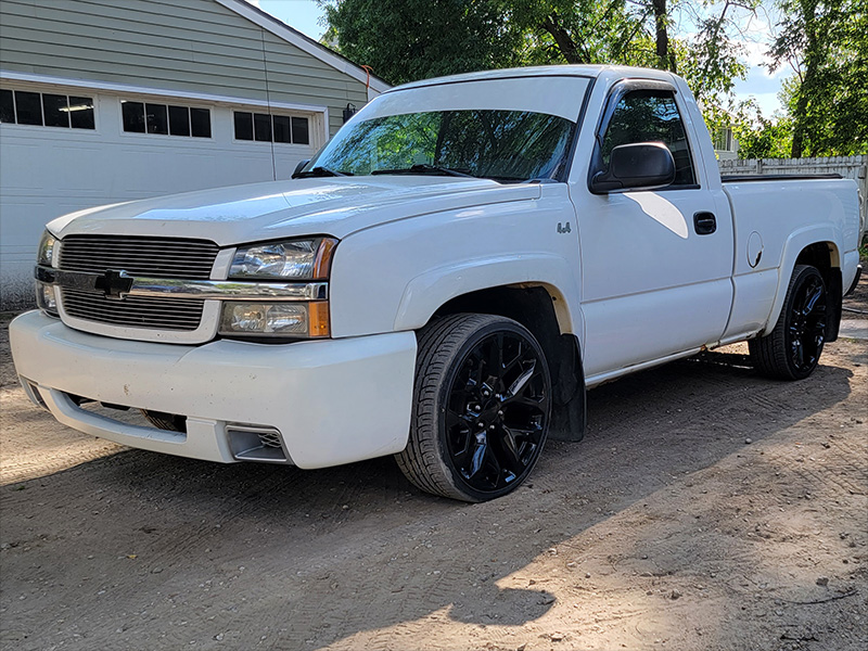 2004 Chevrolet Silverado 1500 - 22x9 OE Performance Wheels 255/30ZR22 ...