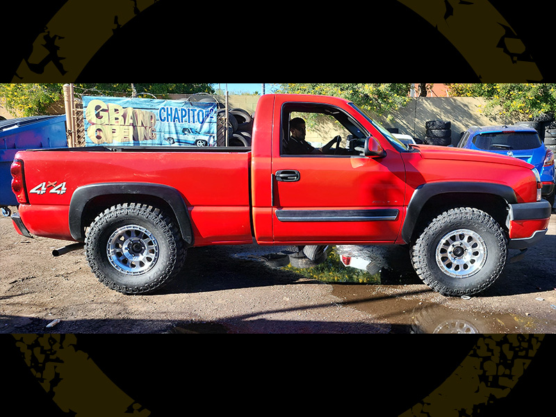 2004 Chevrolet Silverado 1500 - 17x8.5 Method Race Wheels LT35x12.50R17 ...