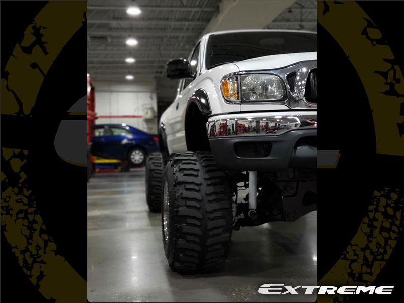 2004 Toyota Tacoma - 15x14 Barts Wheels 33x14R15 Super Swamper Tires ...