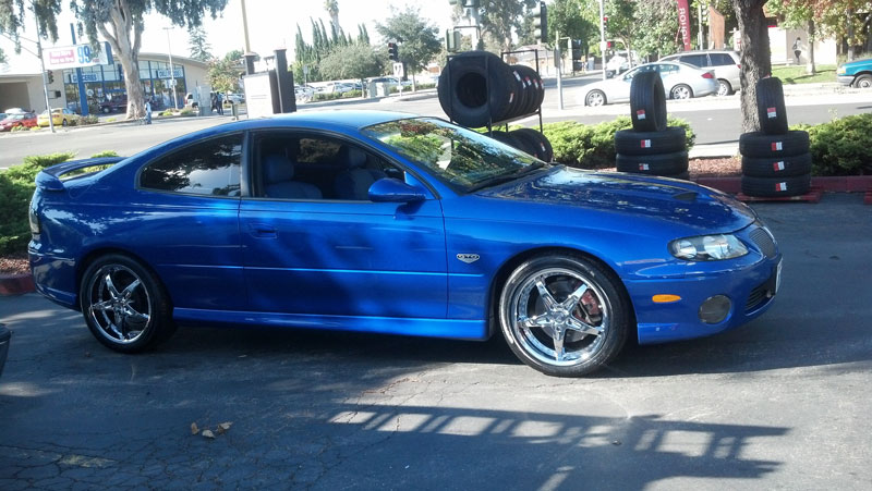 2005 Pontiac GTO - 18x8 Milanni Wheels