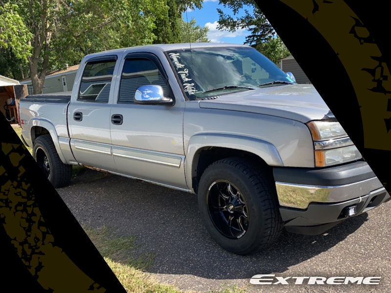 2005 Chevrolet Silverado 1500 - 18x10 Moto Metal Wheels LT275/65R18 ...