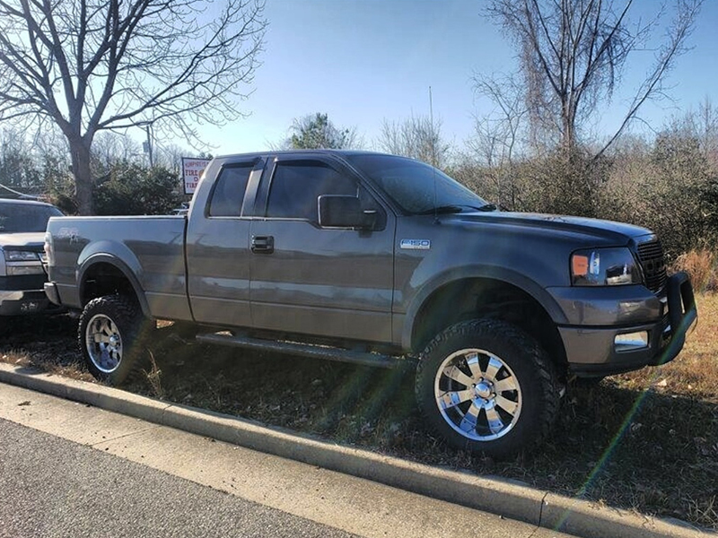 2005 Ford F-150 - 20x10 Moto Metal Wheels 35x12.5R20 Nitto Tires Rough ...