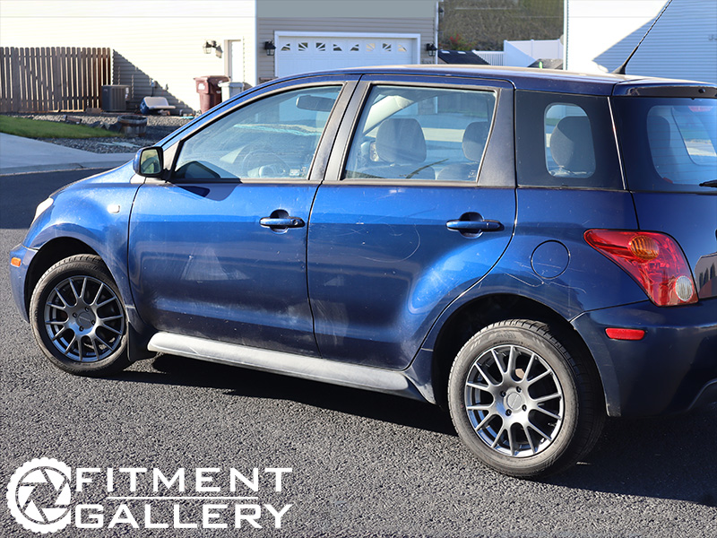 2005 Scion xA - 15x6.5 Vision Wheels 185/60R15 Mazama Tires