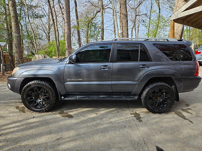 2005 Toyota 4Runner - 20x9 Prostyle Wheels 265/50R20 Nitto Tires