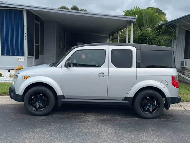 2007 Honda Element - 17x8 Avid 1 Wheels