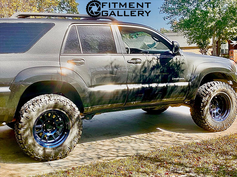 2007 Toyota 4Runner - 17x9 Black Rhino Wheels 33x12.50R17 Nitto Tires