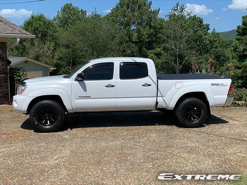 2007 Toyota Tacoma - 16x8 Vision Wheels LT265/75R16 Pirelli Tires
