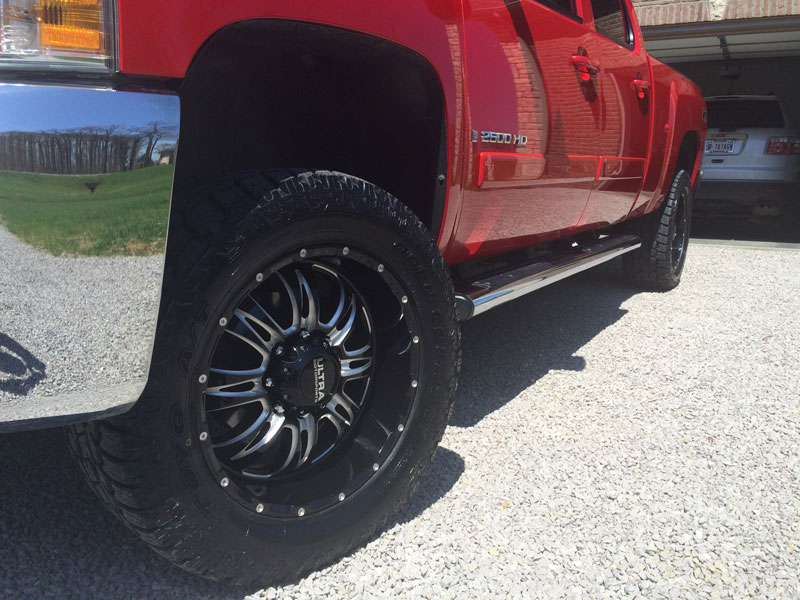 2008 Chevrolet Silverado 2500 HD - 18x9 Ultra Wheels