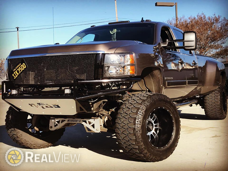 2008 Chevrolet Silverado 3500 HD - 36x15.5R20 Mickey Thompson Tires