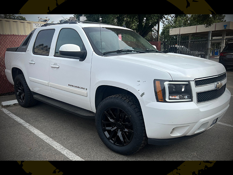 2008 Chevrolet Avalanche - 20x9 Factory Reproductions Wheels 275/60R20 ...