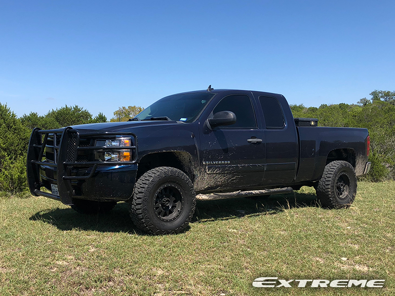 2008 Chevrolet Silverado 1500 - 17x8.5 Method Race Wheels Rough Country ...