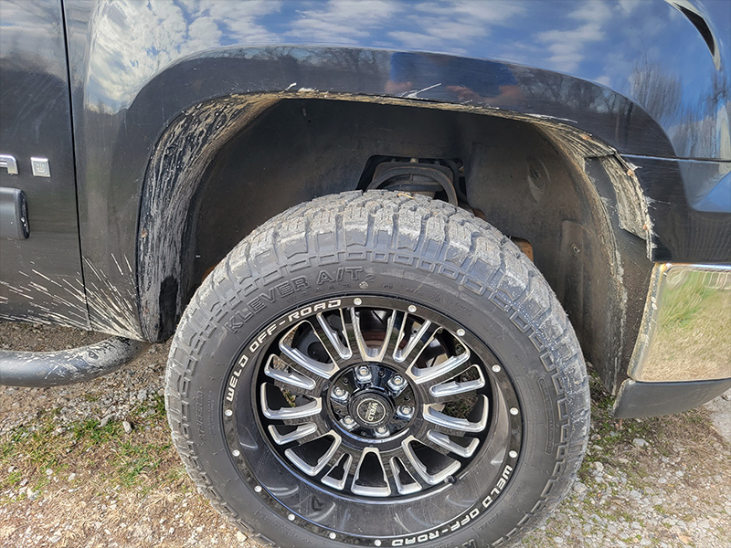 2008 GMC Sierra 1500 - 20x10 Weld Off-Road Wheels 275/55R20 Kenda Tires