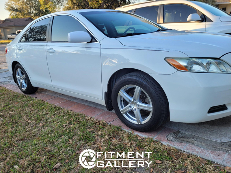 2009 Toyota Camry - 16x7 Vision Wheels 215/60R16 Dunlop Tires