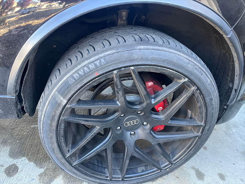 2010 Audi Q7 - 285/35ZR22 Advanta Tires