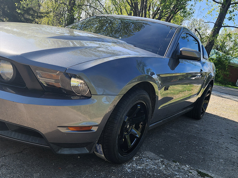 2010 Ford Mustang - 18x9.5 MST Wheels 275/40R18 Toyo Tires