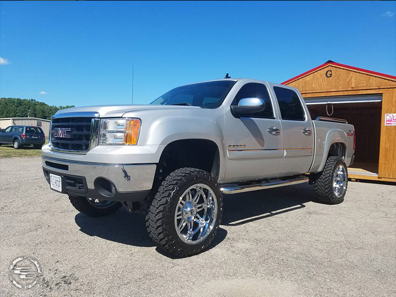 2011 GMC Sierra 1500 - 22x11 Fuel Offroad Wheels 35x12.5R22 Atturo Tires
