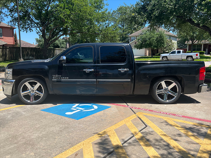 2011 Chevrolet Silverado 1500 - 22x9.5 Dub Wheels 275/40R22 Toyo Tires