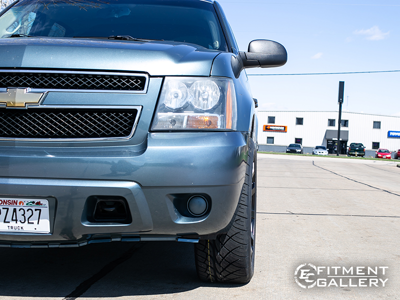 2011 Chevrolet Avalanche - 22x9.5 Black Rhino Wheels 285/45R22 Nitto Tires