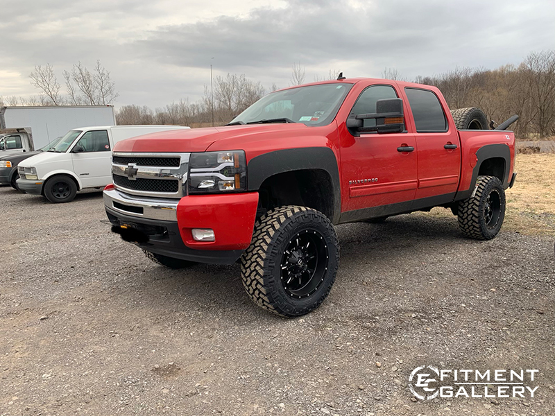 2011 Chevrolet Silverado 1500 - 20x10 Fuel Offroad Wheels 35x12.5R20 ...