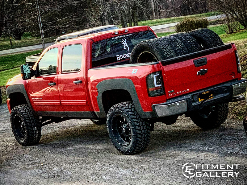 2011 Chevrolet Silverado 1500 - 20x10 Fuel Offroad Wheels 35x12.5R20 ...