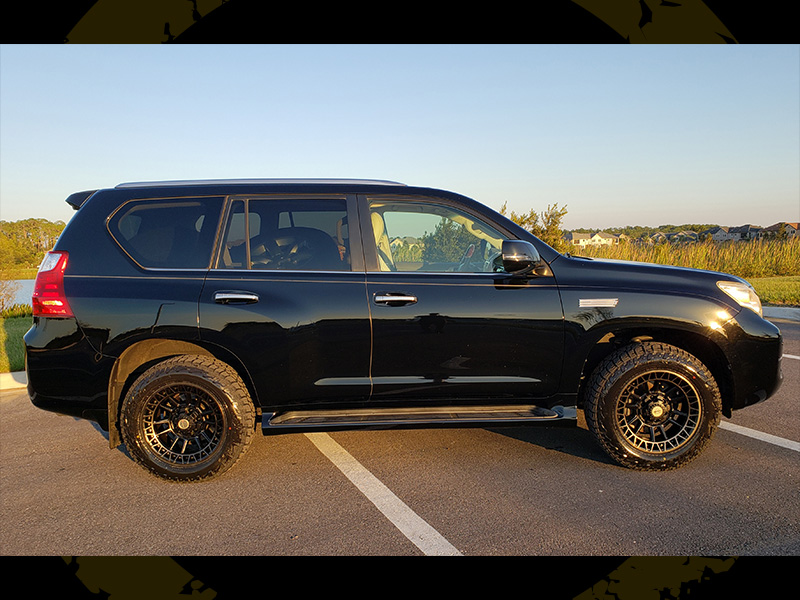 2011 Lexus GX460 - 18x9 4Play Wheels 265/60R18 Falken Tires