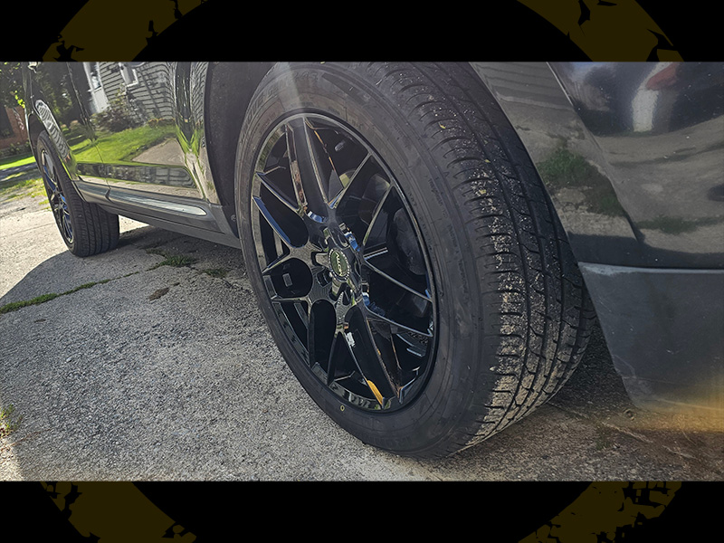 2011 Lincoln MKX - 20x8.5 Motiv Wheels