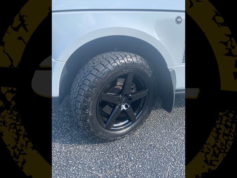 2012 Land Rover Range Rover Sport - 20x8.5 Ravetti Wheels LT275/55R20 ...