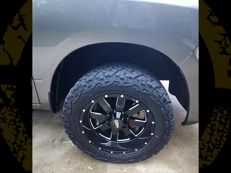 2012 Ram 1500 - 20x10 Moto Metal Wheels LT33x12.50R20 Venom Power Tires