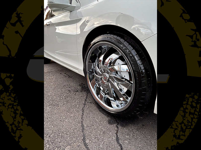 2013 Honda Accord - 20x8.5 Ignite Wheels 245/35ZR20 Lexani Tires