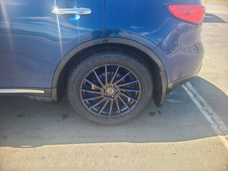 2013 Infiniti FX37 - 20x8.5 RTX Wheels 265/50R20 General Tires