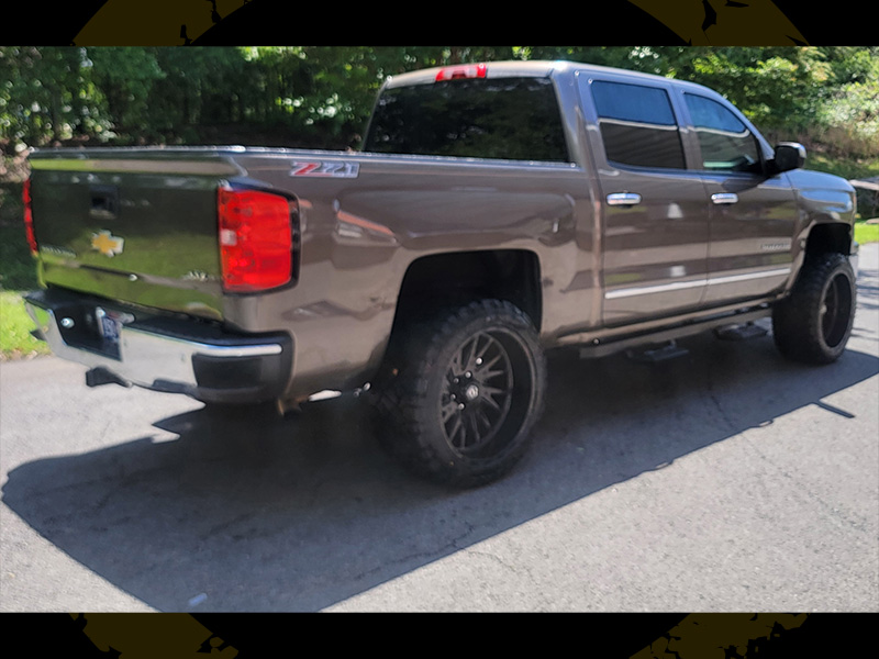2014 Chevrolet Silverado 1500 - 22x12 TIS Offroad Wheels 33x12.50R22 ...