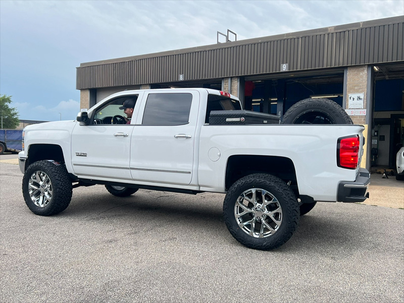 2014 Chevrolet Silverado 1500 - 22x9 Replica Wheel Wheels LT37x13.50R22 ...