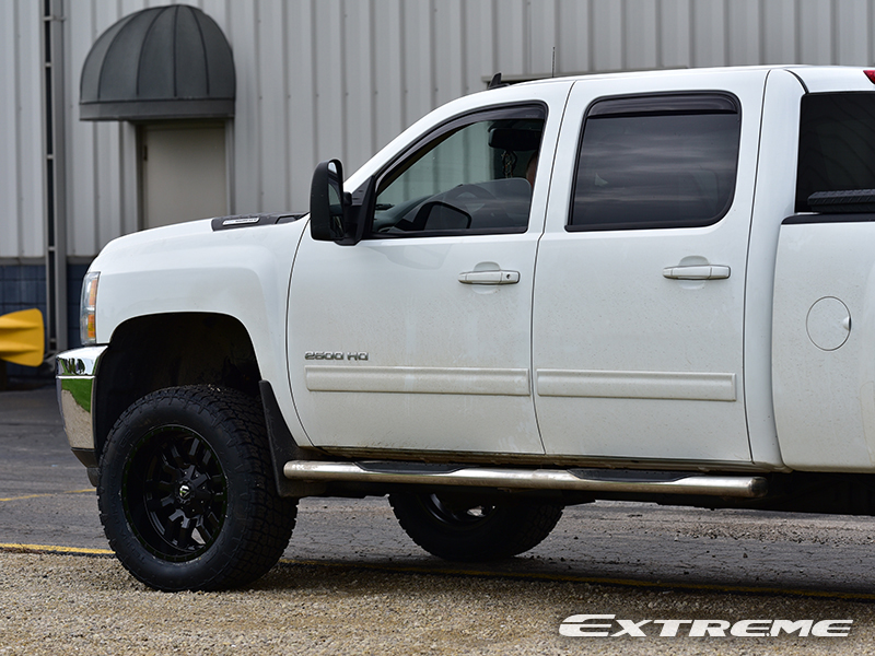 2014 Chevrolet Silverado 2500 HD - 20x10 Fuel Offroad Wheels 305/55R20 ...