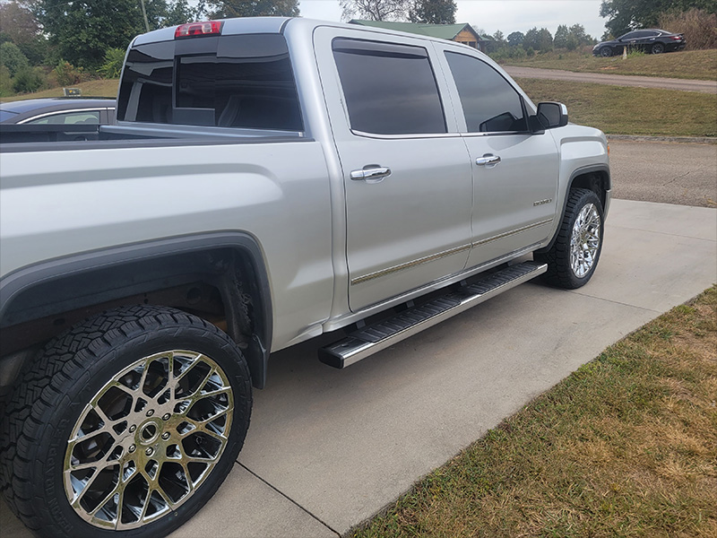 2014 GMC Sierra 1500 - 22x9.5 Strada Wheels 285/45R22 Nitto Tires