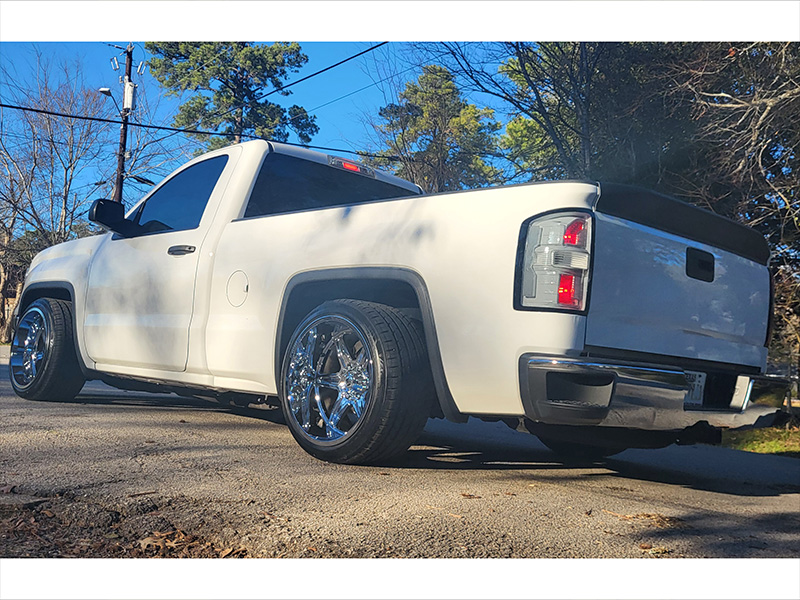 2014 GMC Sierra 1500 - 20x12 Hostile Wheels 295/35ZR20 Lexani Tires