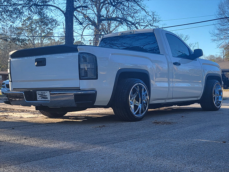 2014 GMC Sierra 1500 - 20x12 Hostile Wheels 295/35ZR20 Lexani Tires