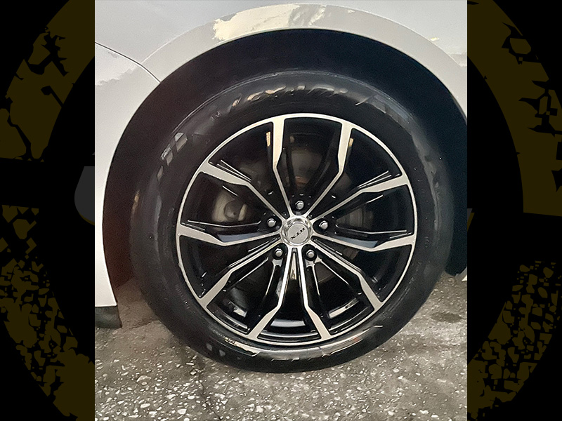 2015 Chevrolet Impala - 18x8 RTX Wheels 235/50ZR18 Lexani Tires