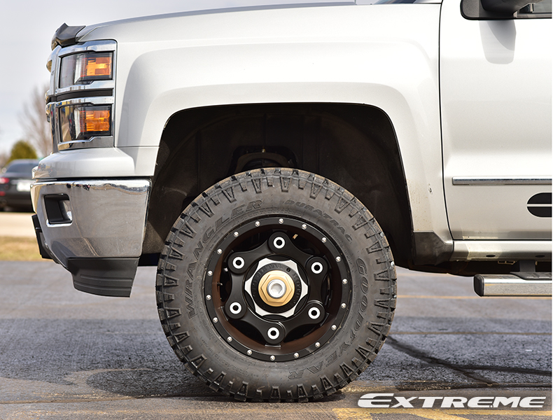 2015 Chevrolet Silverado 1500 - 18x10 Moto Metal Wheels 295/65R18 ...